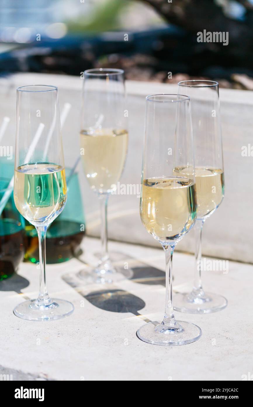 Champagne toast setup hi-res stock photography and images - Alamy