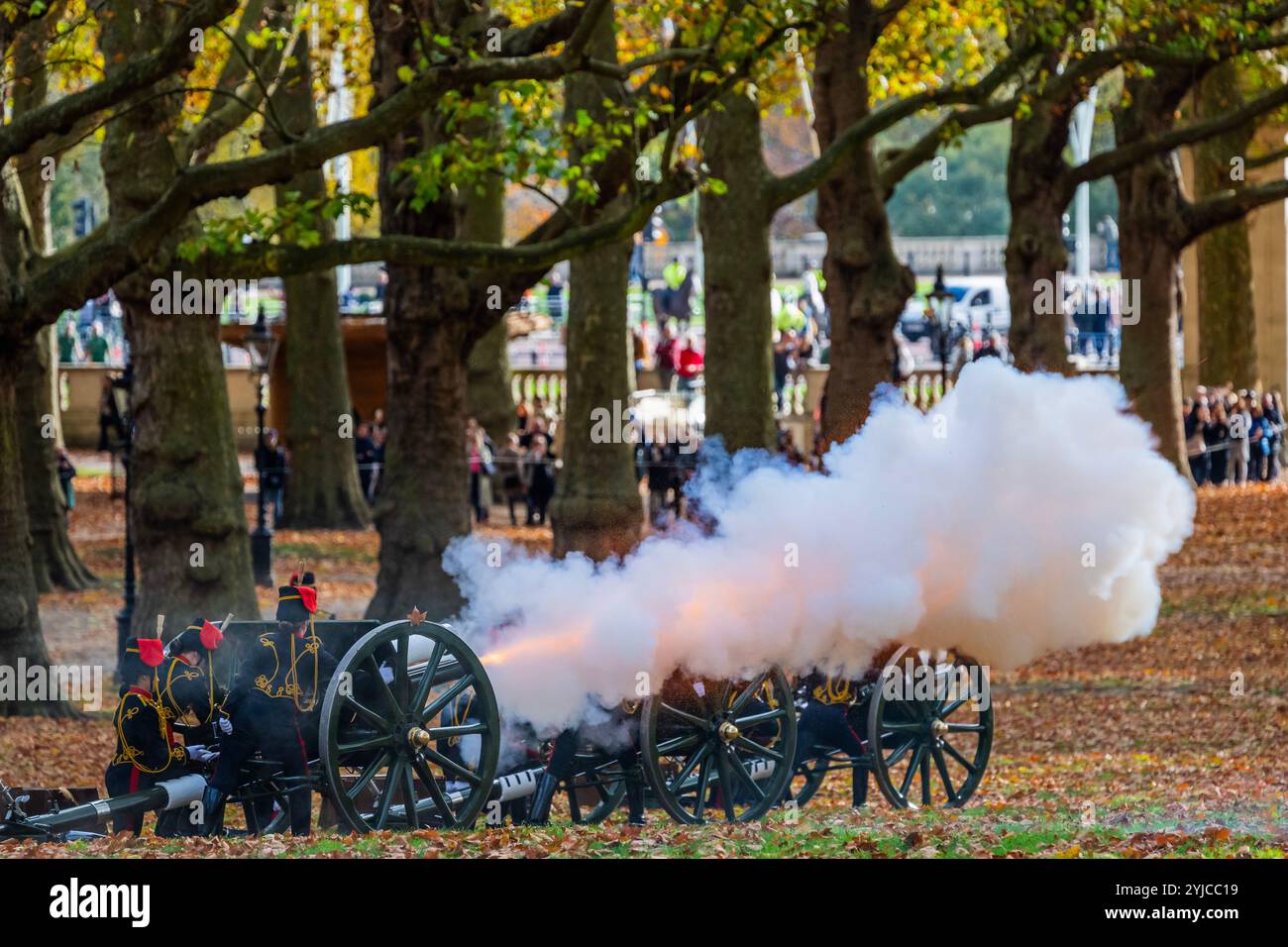 London, UK. 14th Nov, 2024. The guns fire their blank rounds - King's ...