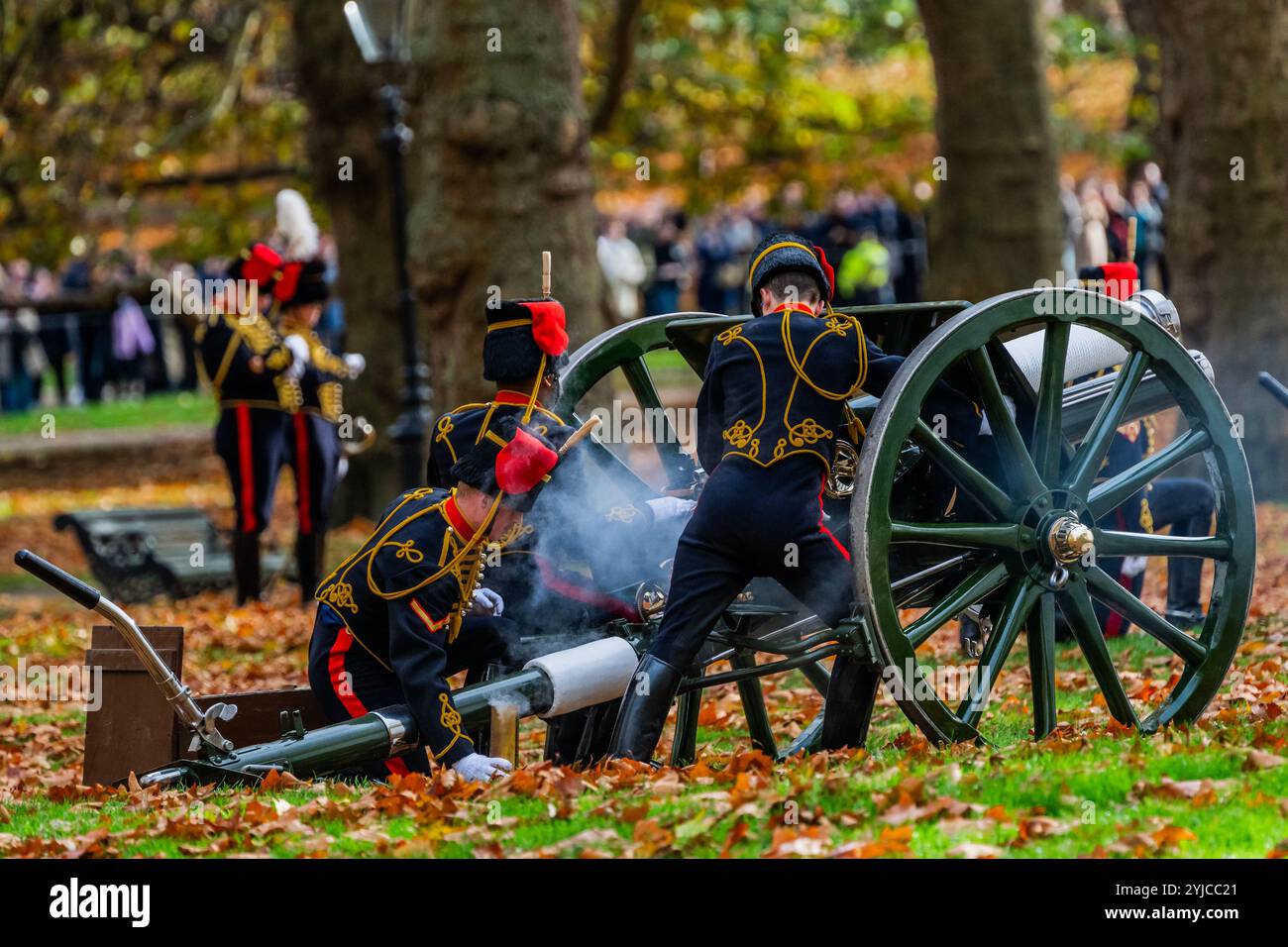 London, UK. 14th Nov, 2024. The guns fire their blank rounds as the ...
