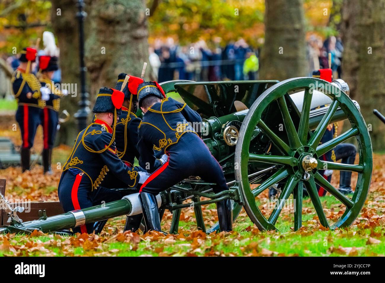 London, UK. 14th Nov, 2024. The guns fire their blank rounds as the ...
