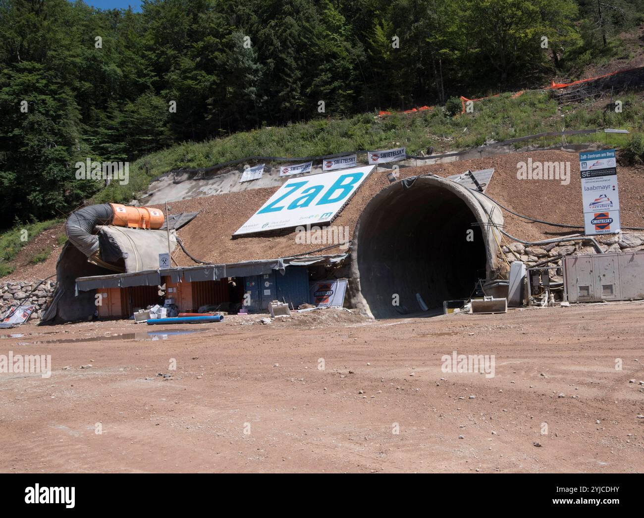 tunnel construction in civil engineering, tunnel as an underground ...