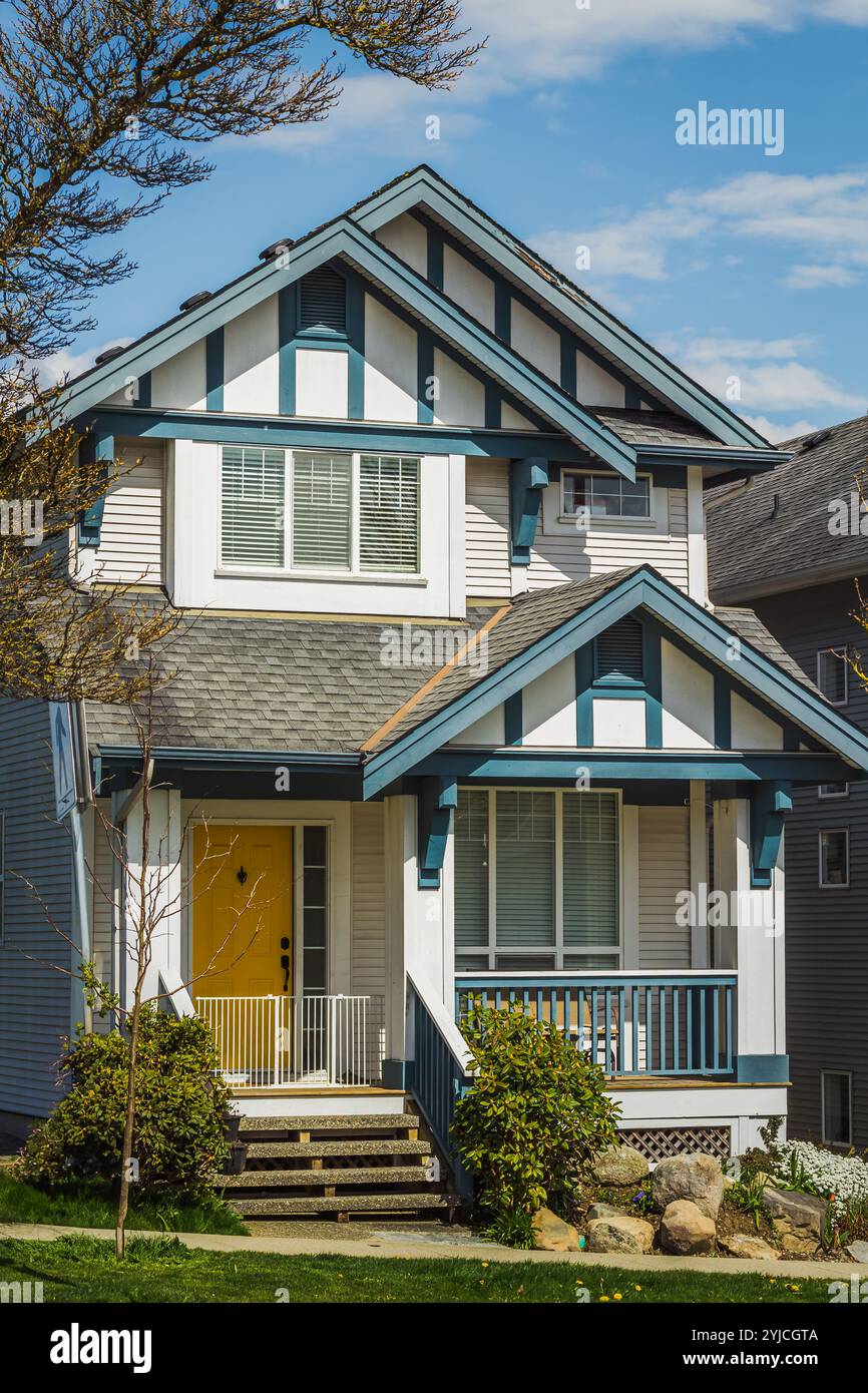 Home exterior photo hi-res stock photography and images - Alamy