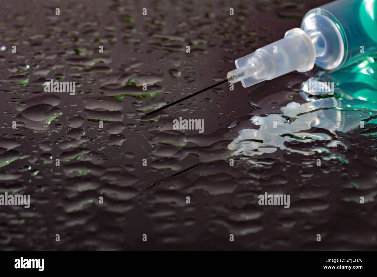 Healthcare injection tool hi-res stock photography and images - Alamy