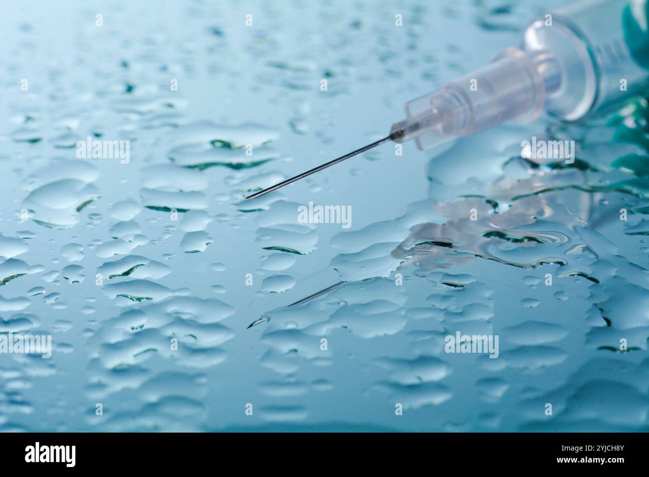 Concept photo of a medical injection needle Stock Photo - Alamy