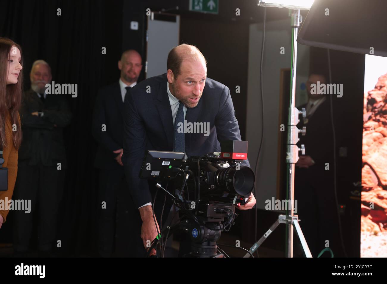 The Prince of Wales tries out camera equipment in a state-of-the-art ...