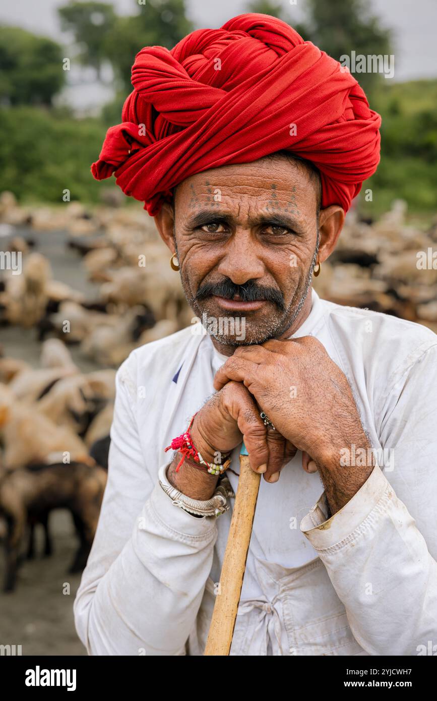 A herder from the Rabari community, Gujarat, India Stock Photo - Alamy