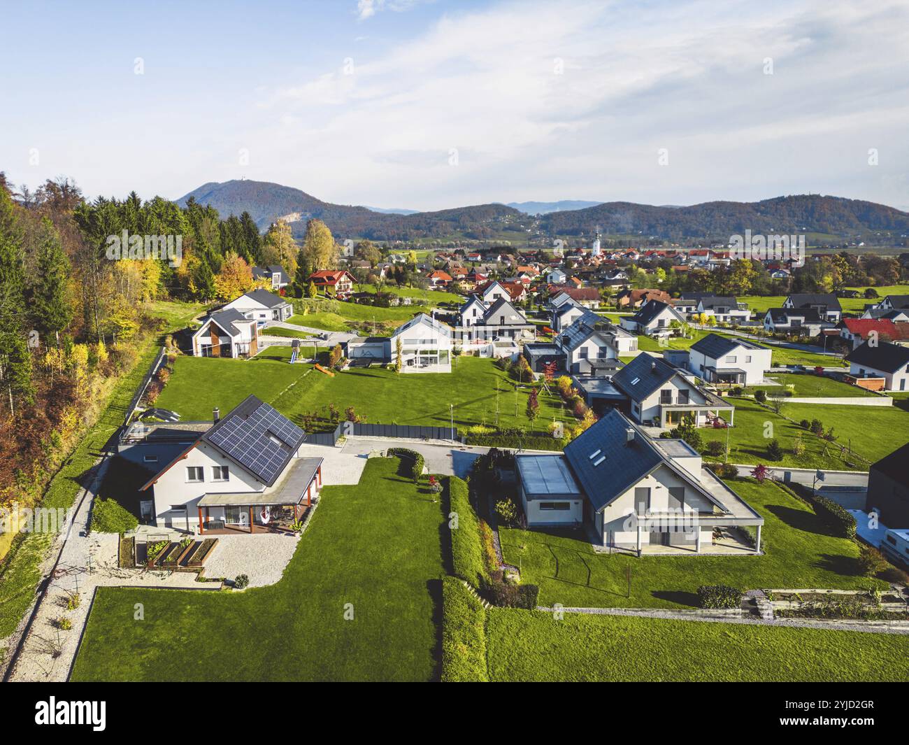 Residential development surrounded farm hi-res stock photography and ...