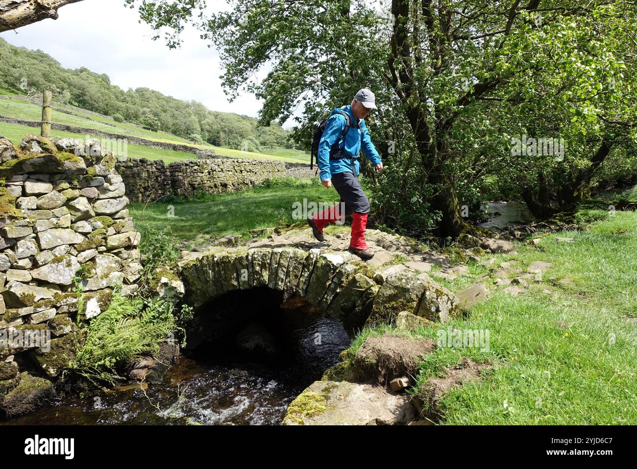 Thwaite hiker hi-res stock photography and images - Alamy