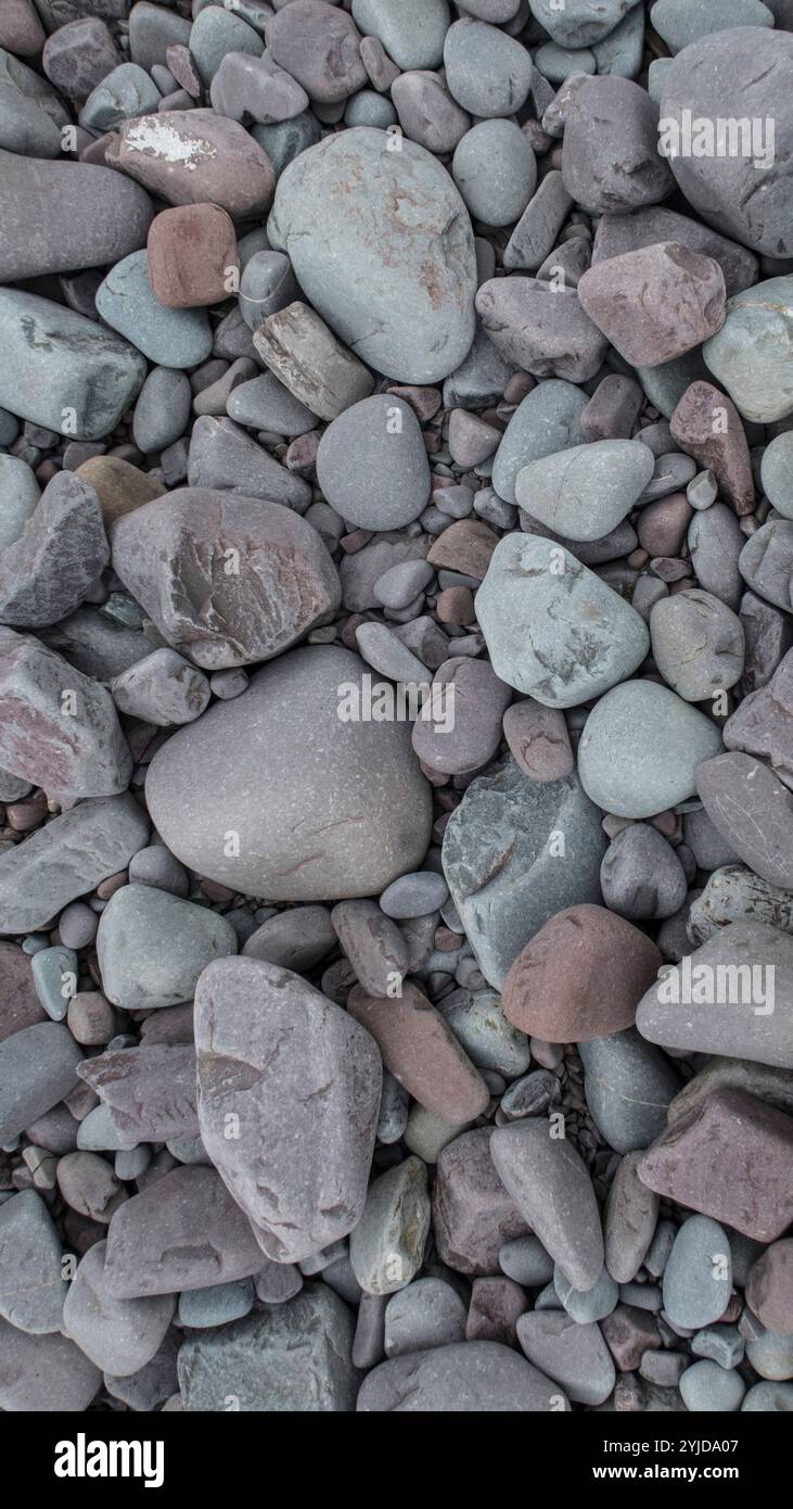 Pebbles on beach close hi-res stock photography and images - Alamy