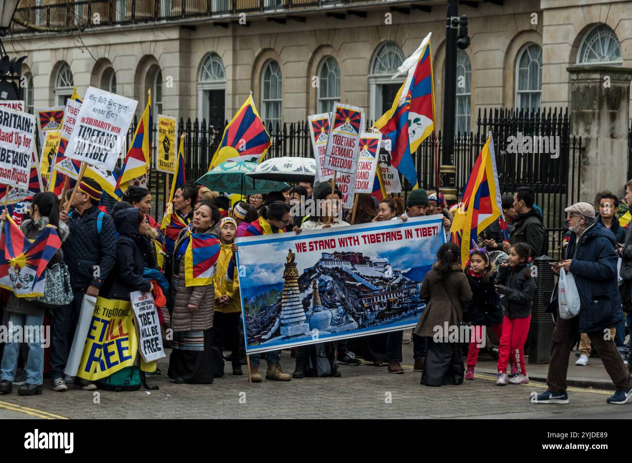 Tibetan national anthem hi-res stock photography and images - Alamy