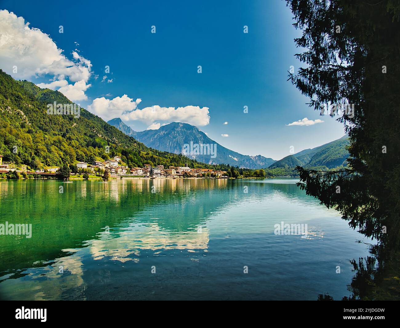 Lago di barcis hi-res stock photography and images - Alamy