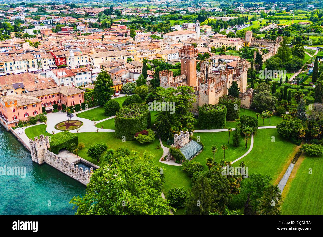 LAZISE, ITALY – AUGUST 21, 2024: Castello di Lazise, a medieval ...