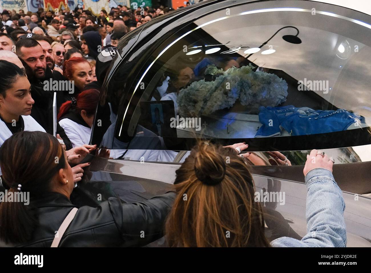 Funeral of Arcangelo Correra, the 18-year-old who was shot in the head ...