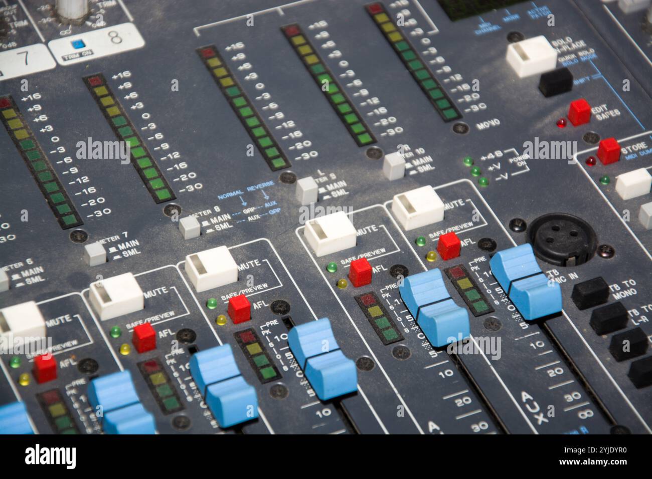 recording studio, mixing console, close-up,, Tonstudio, Mischpult ...