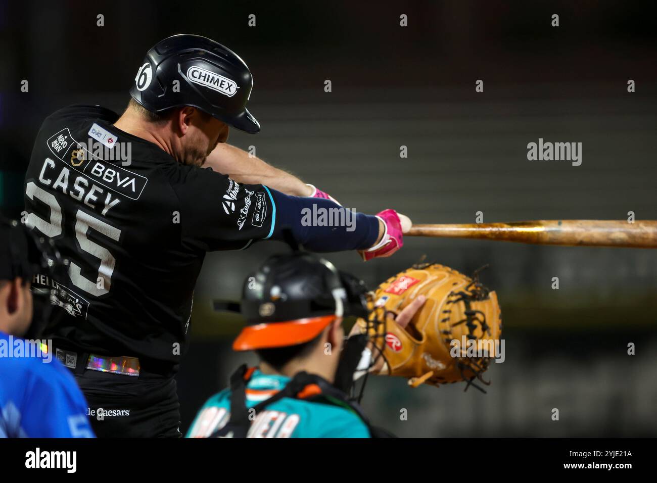 HERMOSILLO, MEXICO - NOVEMBER 13: Donovan Casey of the Sultanes de ...