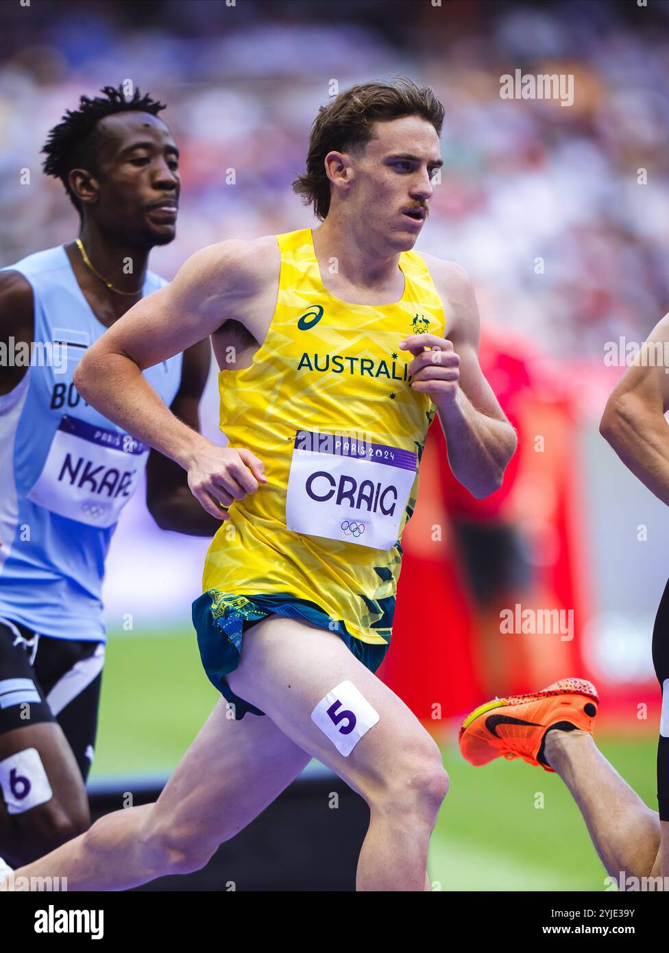 Peyton Craig participating in the 800 meters at the Paris 2024 Olympic ...