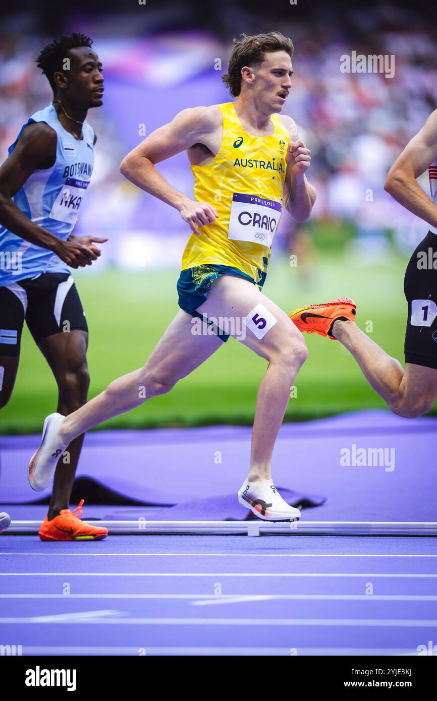 Peyton Craig participating in the 800 meters at the Paris 2024 Olympic ...