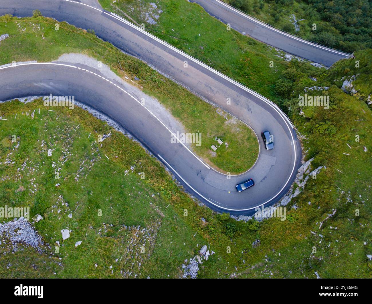 Aerial view cars on winding hi-res stock photography and images - Alamy