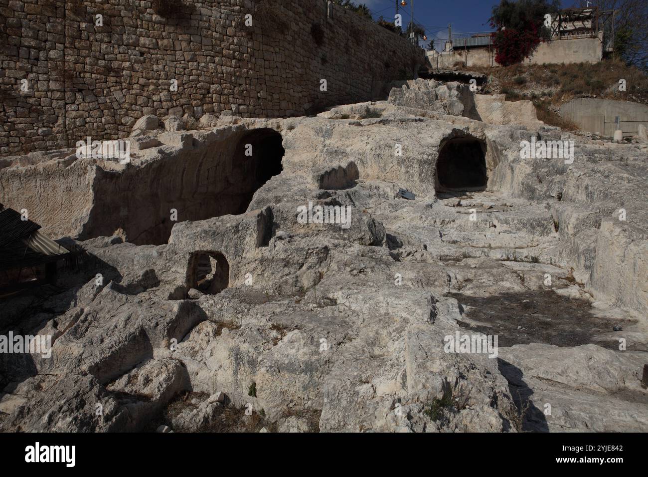 Hewing rocks hi-res stock photography and images - Alamy