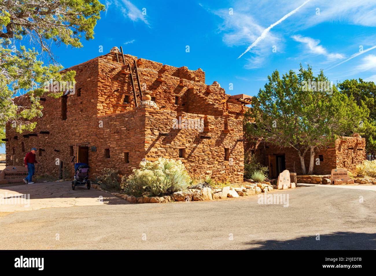 Hopi house hi-res stock photography and images - Alamy