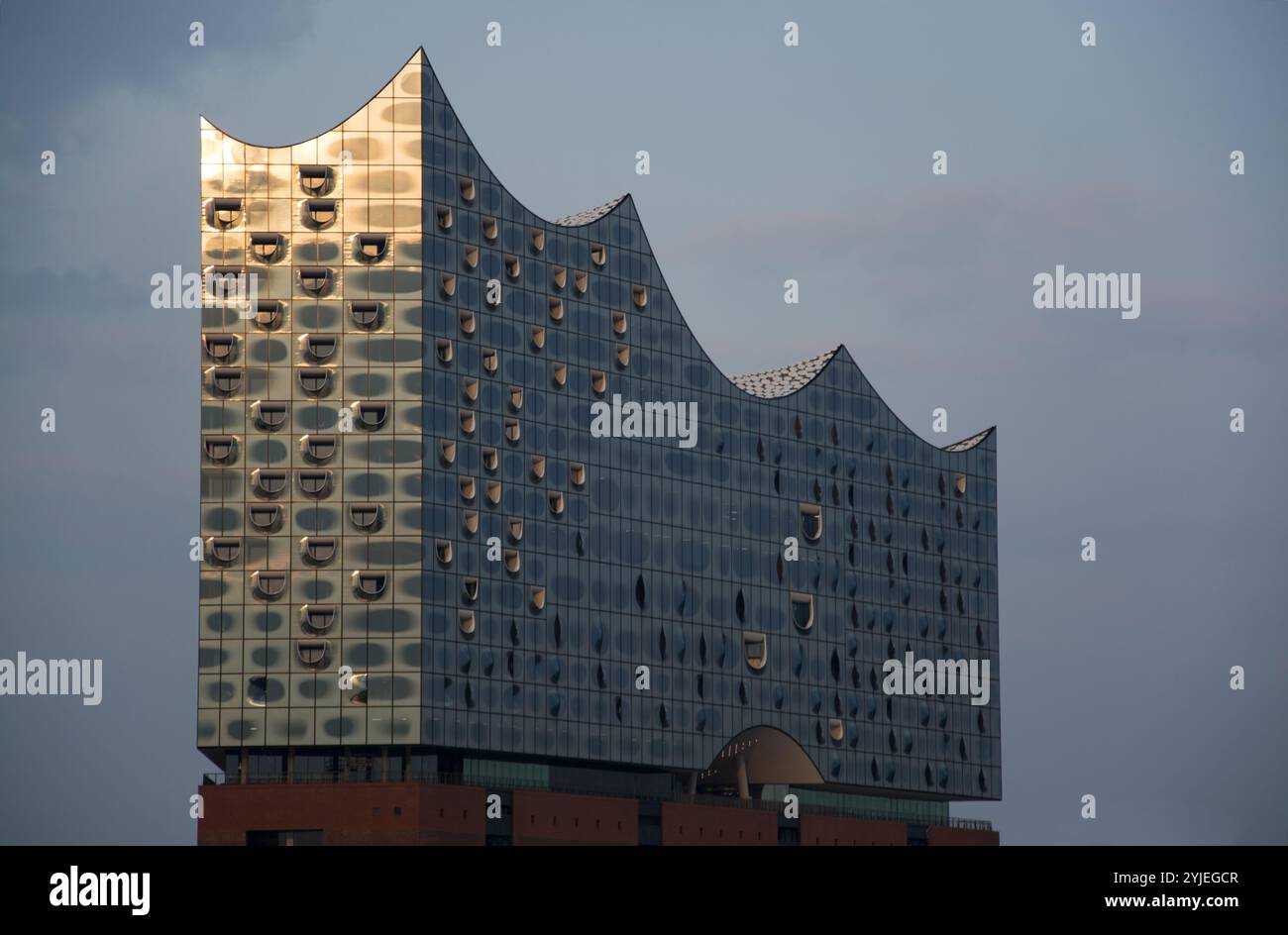 The Elbphilharmonie on the Elbe in Hamburg, Germany, Die ...