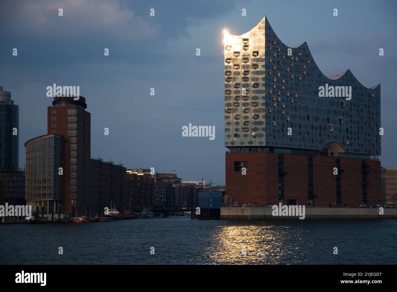 The Elbphilharmonie on the Elbe in Hamburg, Germany, Die ...