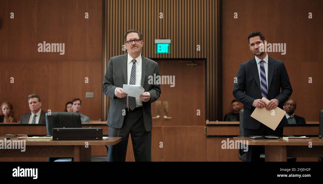 THE LINCOLN LAWYER, from left: Holt McCallany (sitting, necktie), John ...