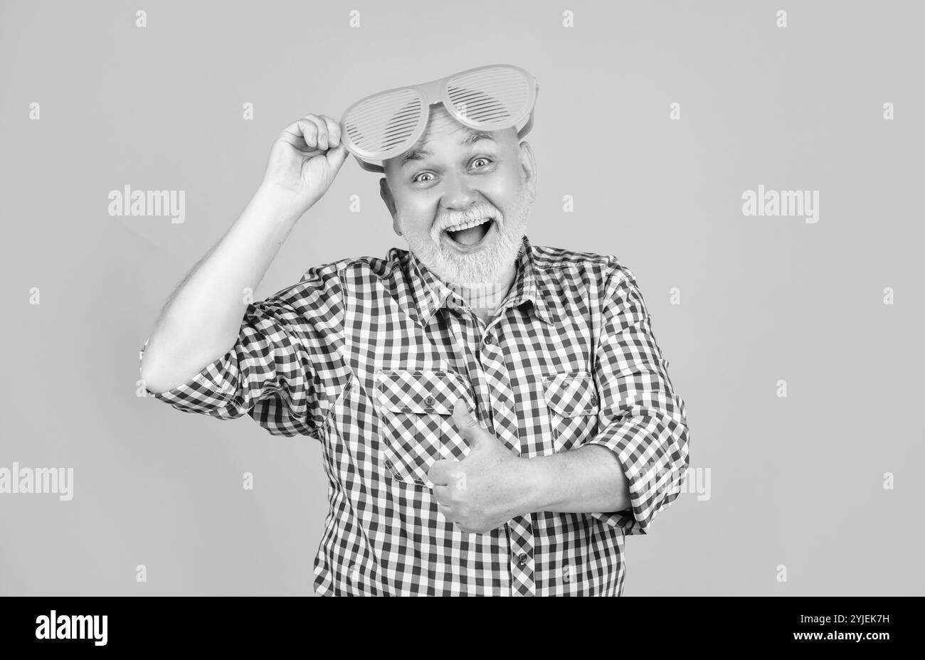 Surprised old man in Black and White Stock Photos & Images - Alamy
