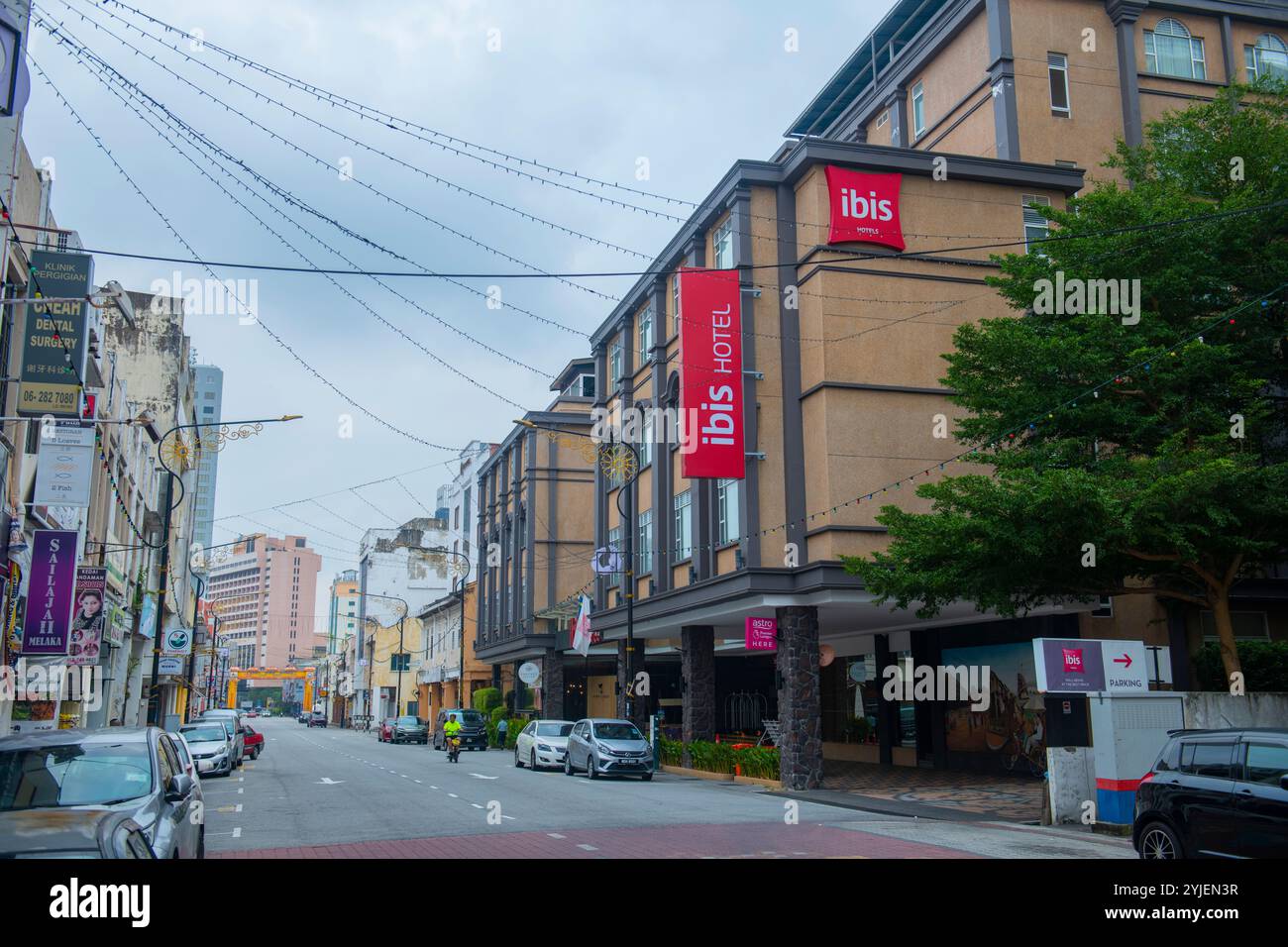 Ibis Hotel on Jalan Bendahara Street in Little India in historic city ...