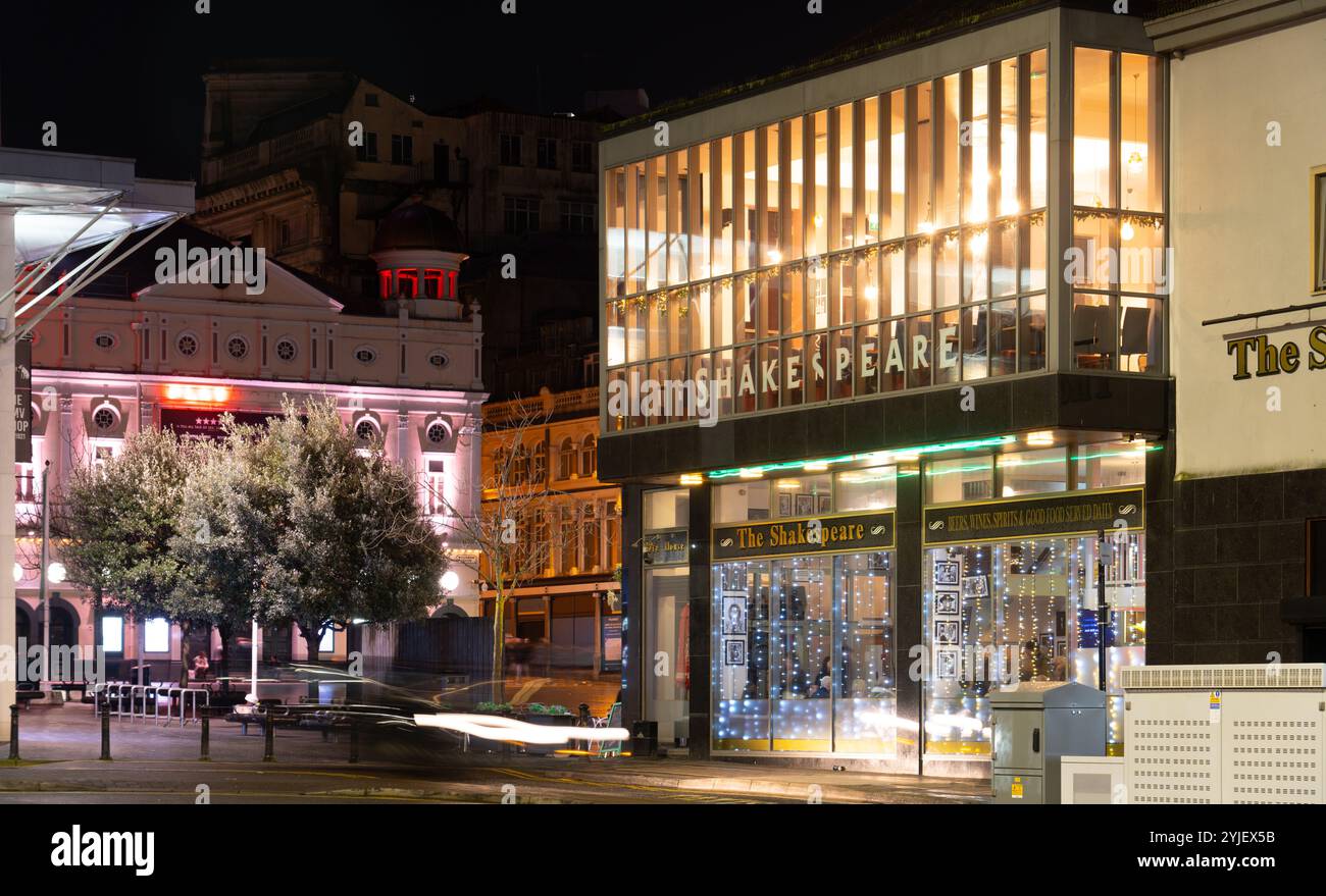 The Shakespeare Pub, 8 Williamson Square, Liverpool. Pictured in ...