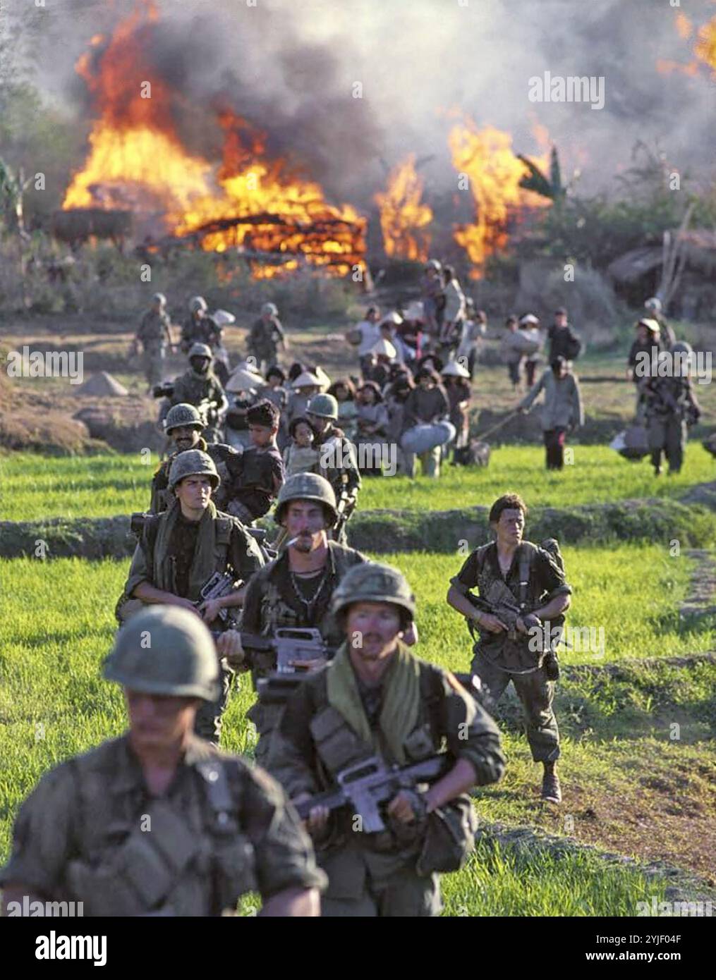 PLATOON 1986 Orion Pictures film Stock Photo - Alamy