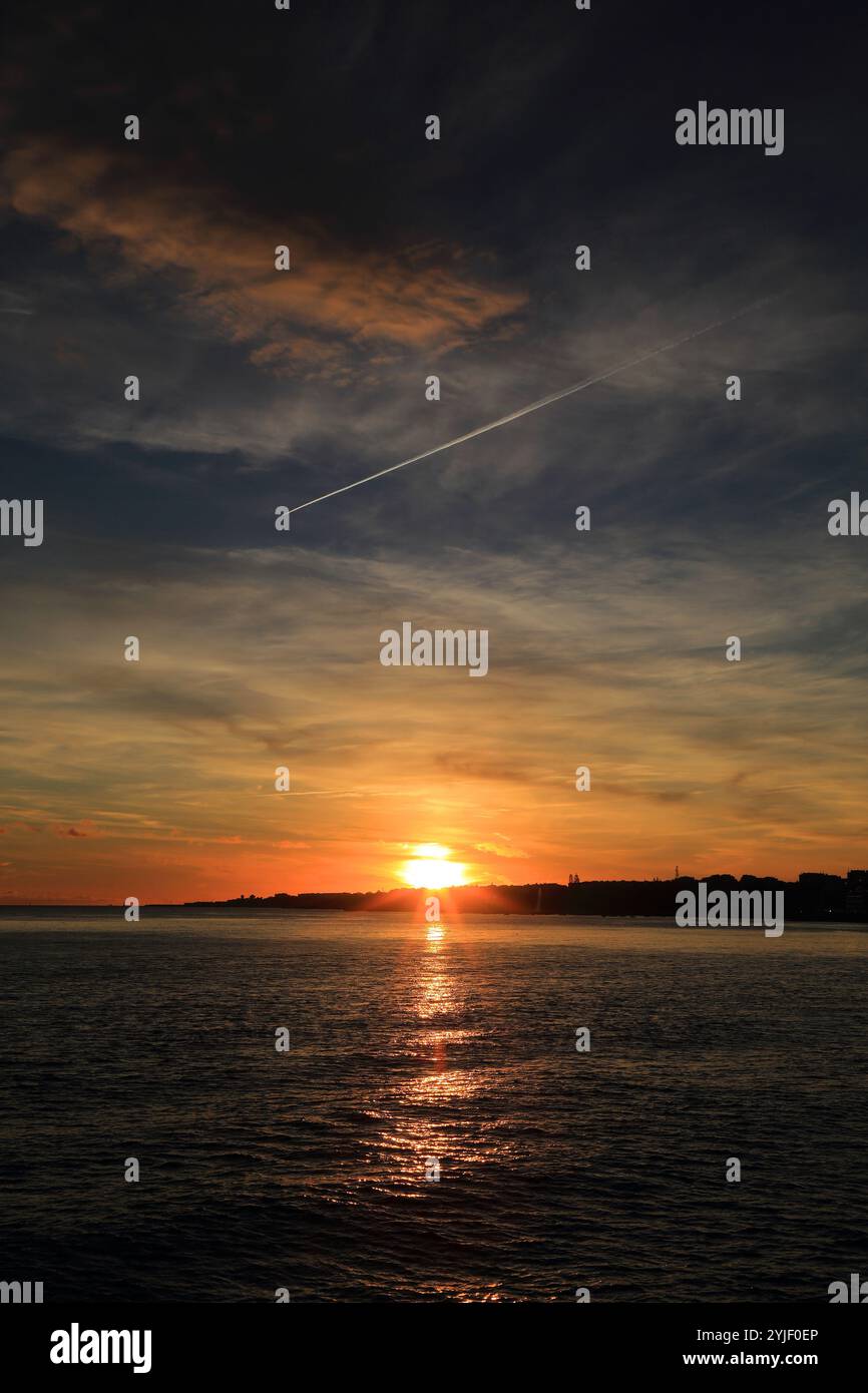 Portugal atlantic coast cascais sunset hi-res stock photography and ...