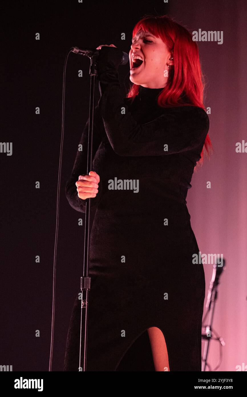 London, UK. November 14th, 2024. Hannah Reid of London Grammar ...