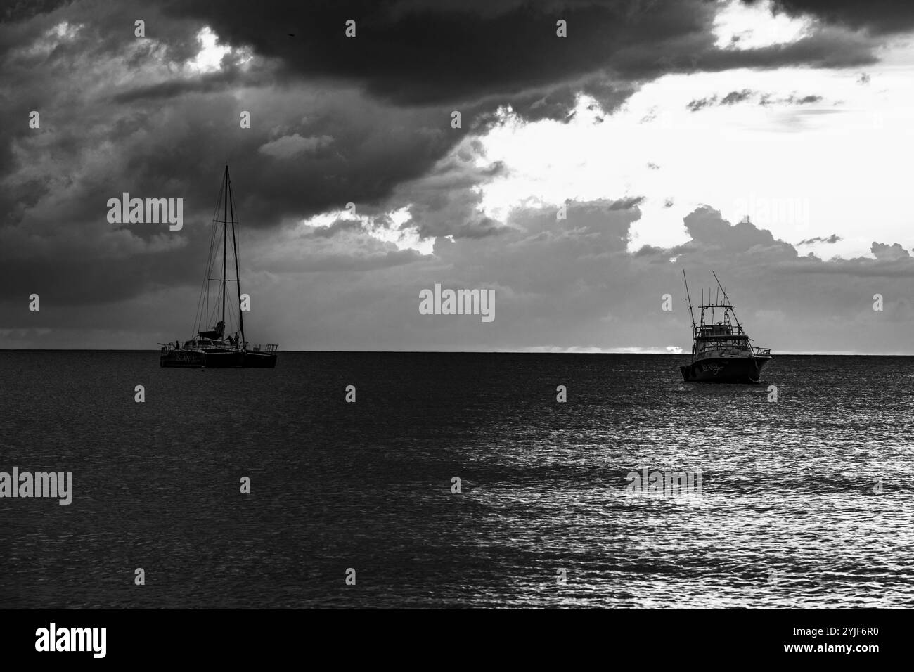 People sunset sky color Black and White Stock Photos & Images - Alamy