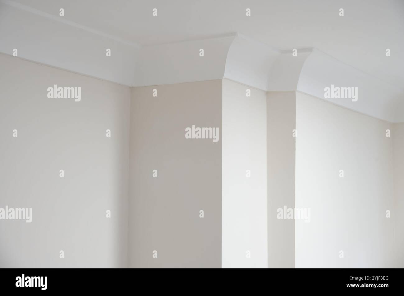 Plaster coving hi-res stock photography and images - Alamy