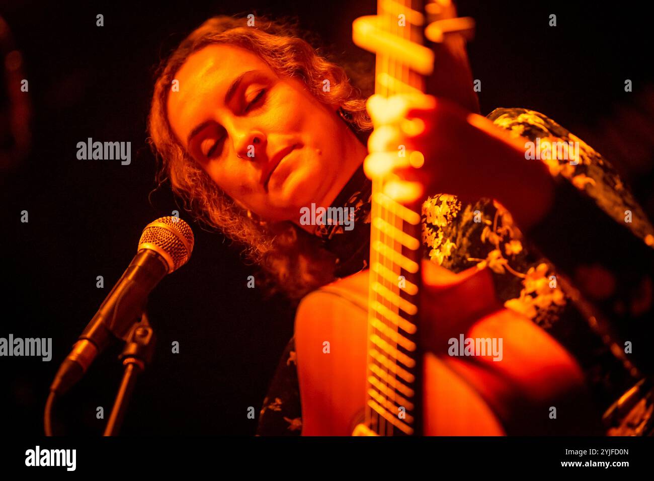 Edinburgh, Scotland. Thu 14 November 2024. Acclaimed Irish folk singer ...