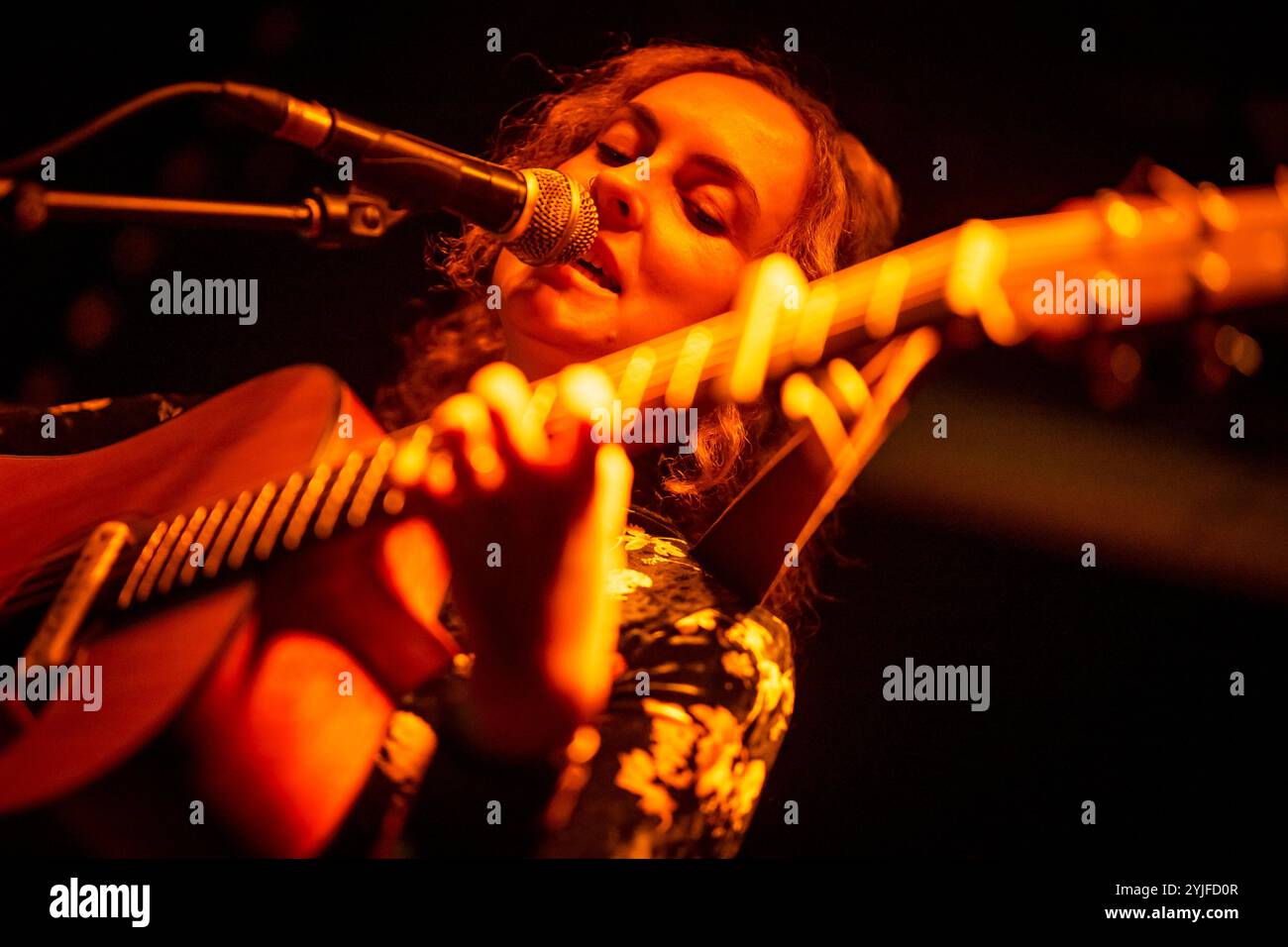 Edinburgh, Scotland. Thu 14 November 2024. Acclaimed Irish folk singer ...