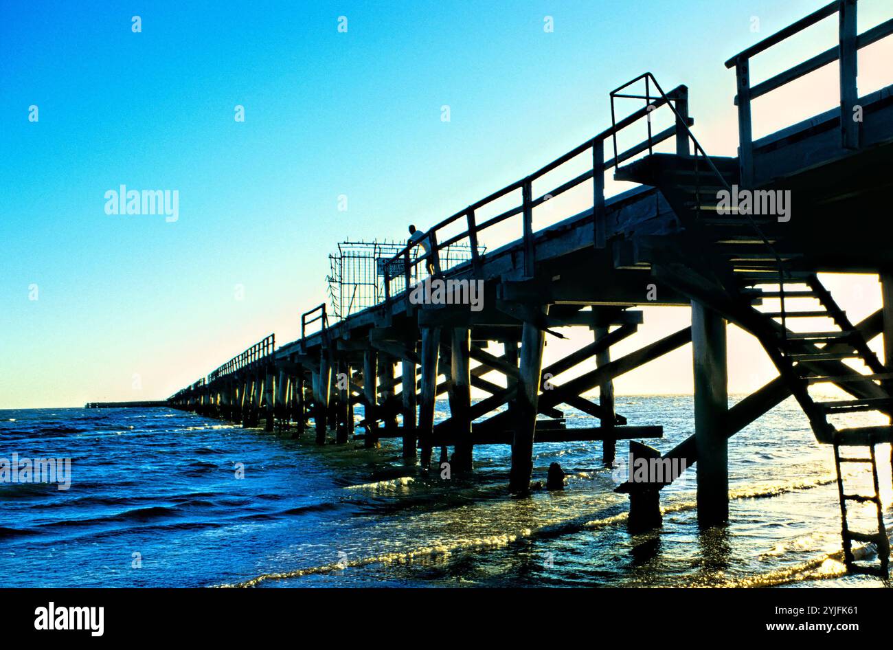 1 mile jetty hi-res stock photography and images - Alamy