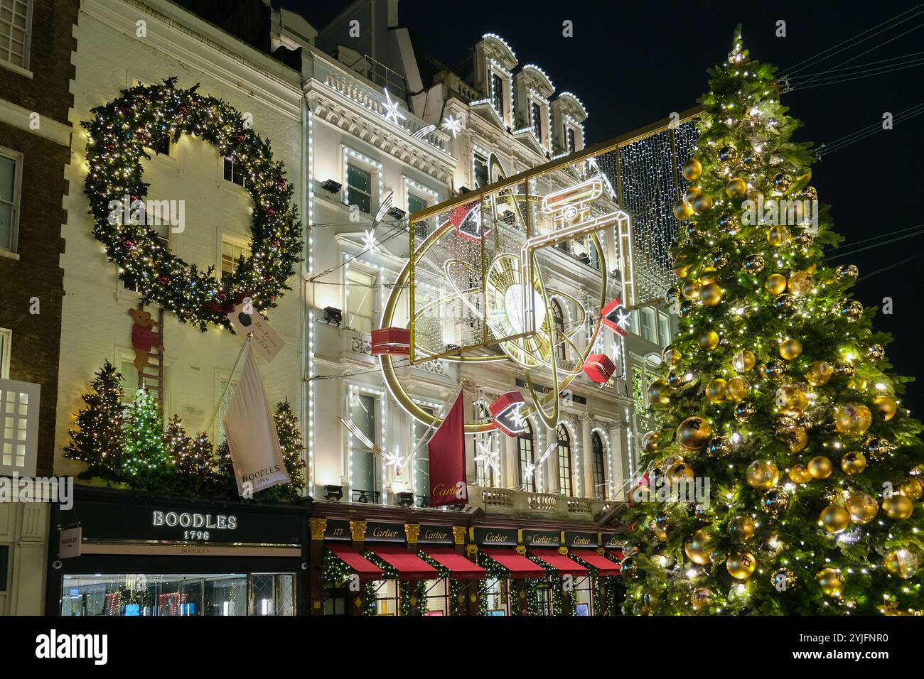 Bond street christmas light displays hi-res stock photography and images - Alamy