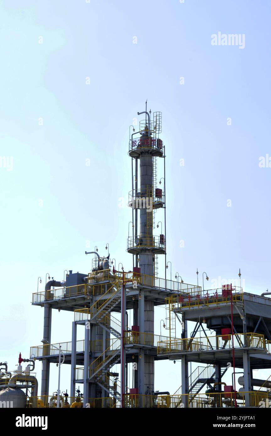 Petrochemical processing equipment Stock Photo - Alamy