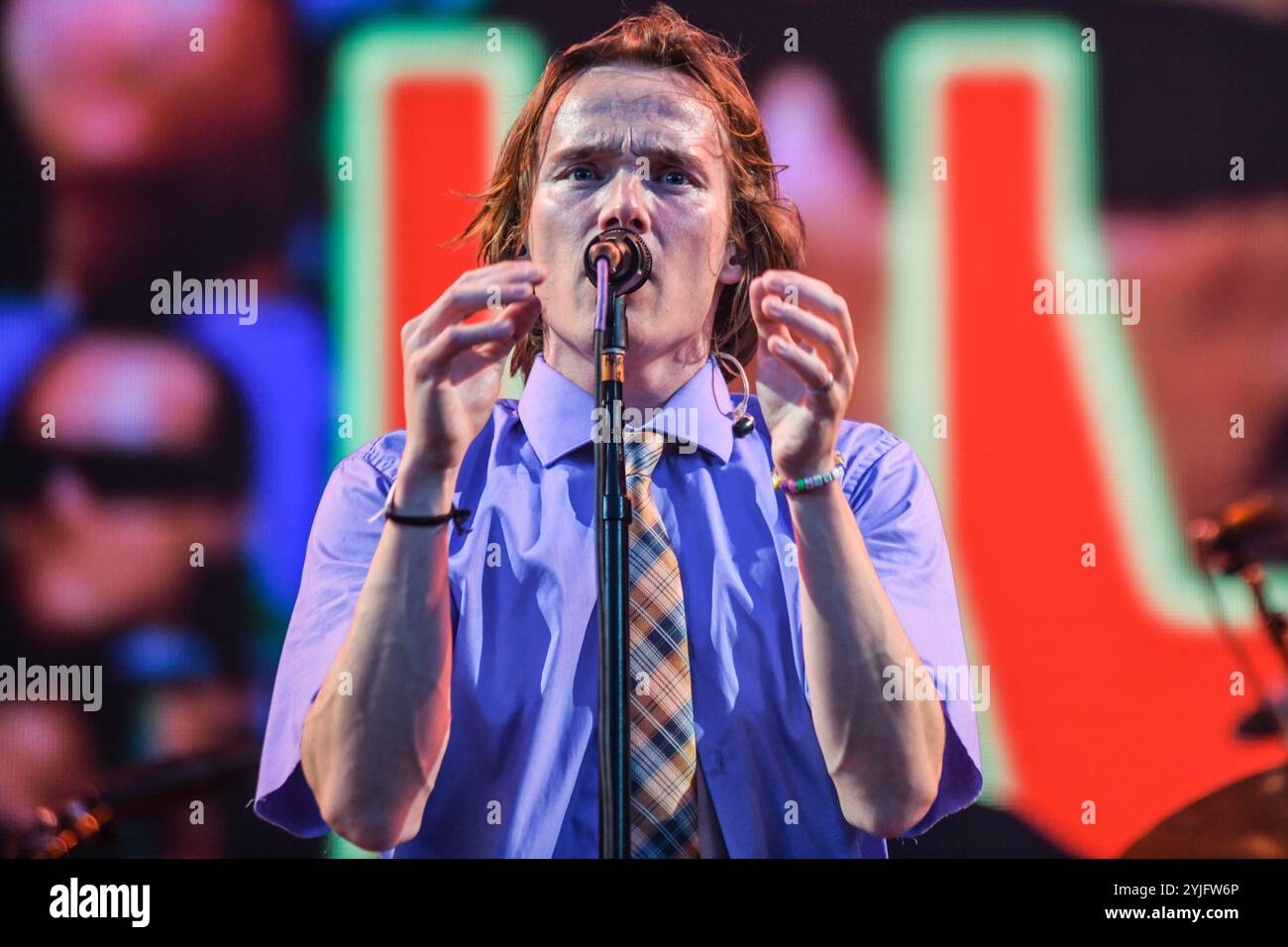 Harry Hayes (vocals), from Irontom. Live in Buenos Aires, Argentina ...