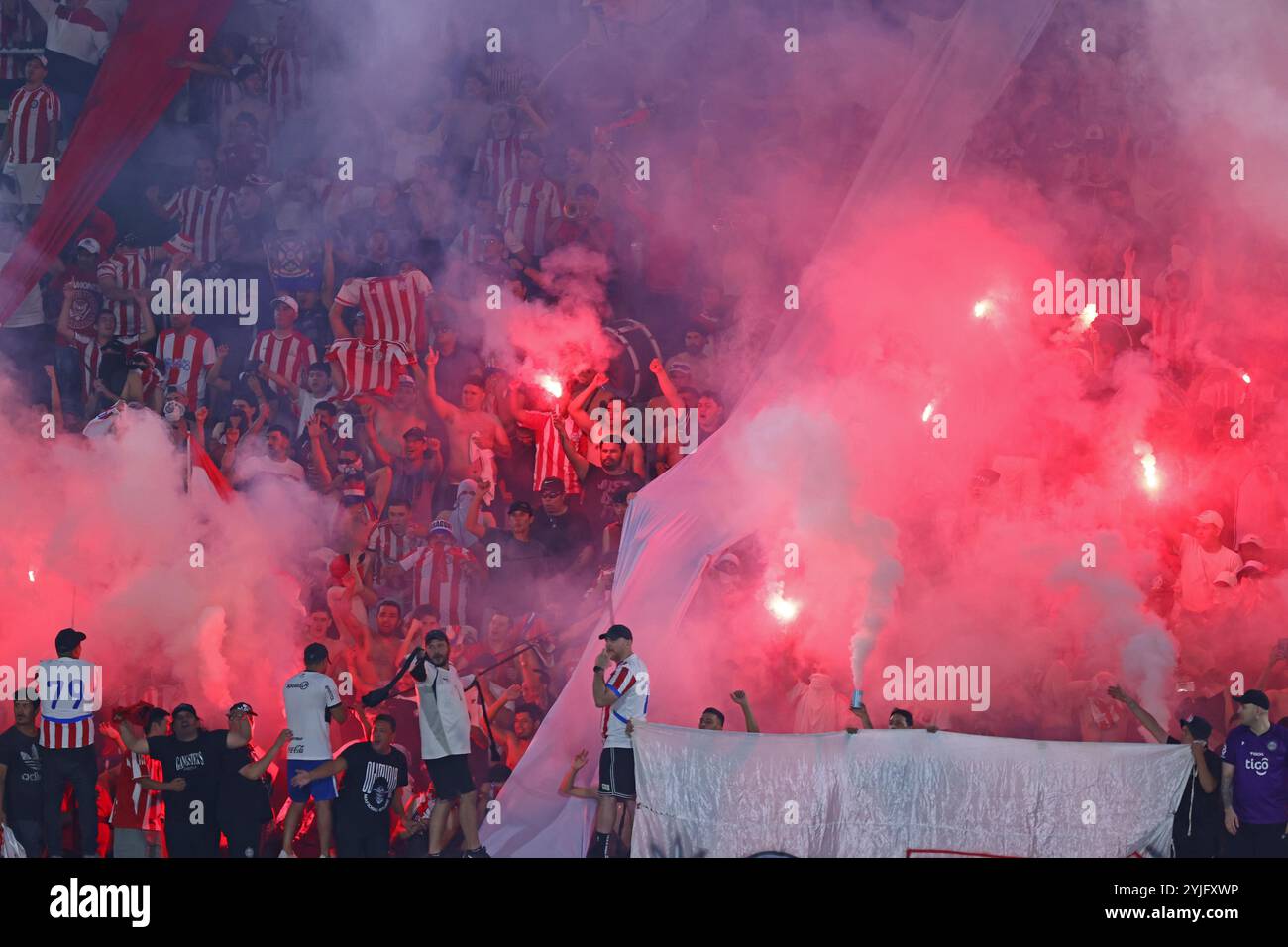 Paraguays fans hi-res stock photography and images - Alamy