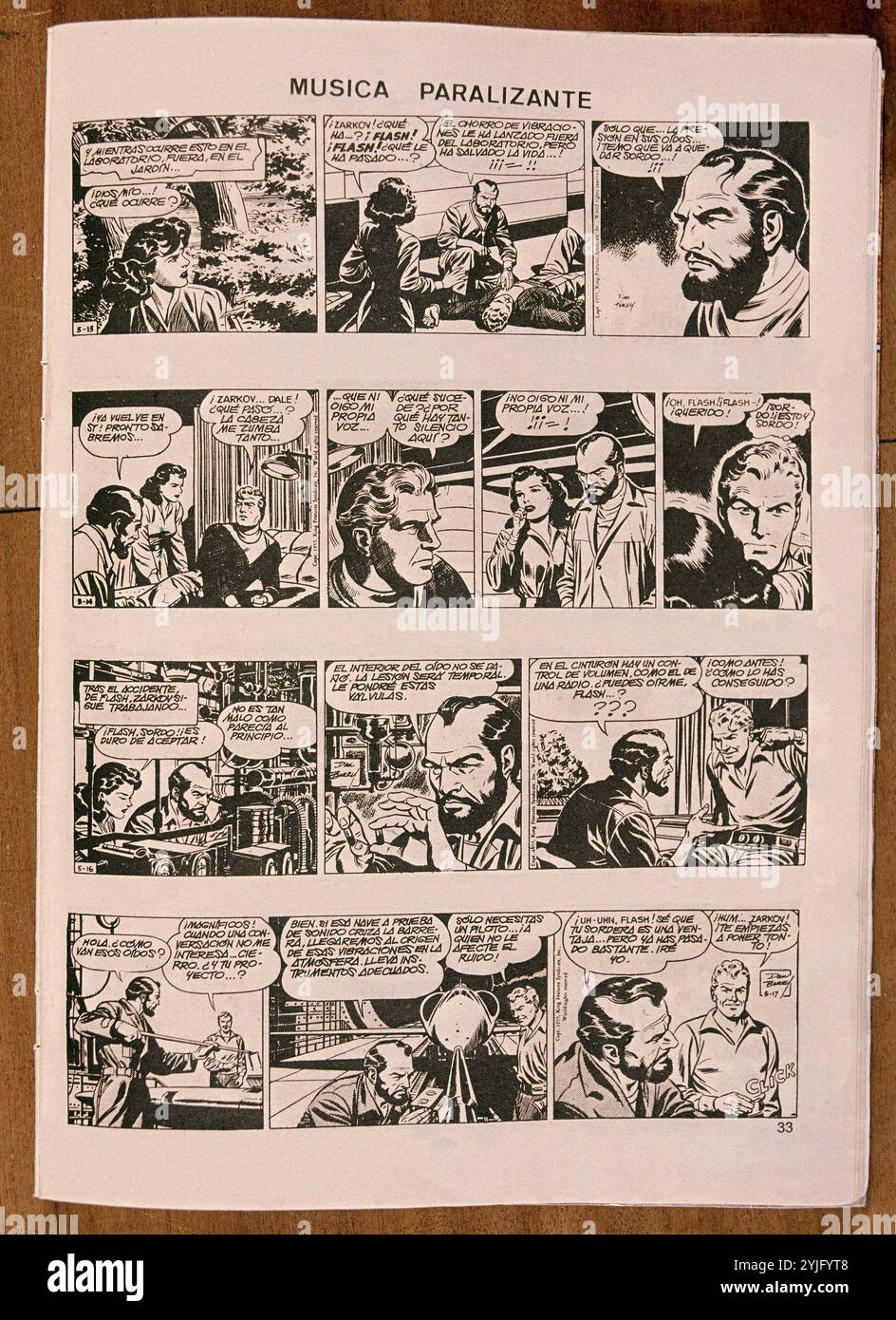 COMIC DE FLASH GORDON. Author: ALEX RAYMOND Stock Photo - Alamy