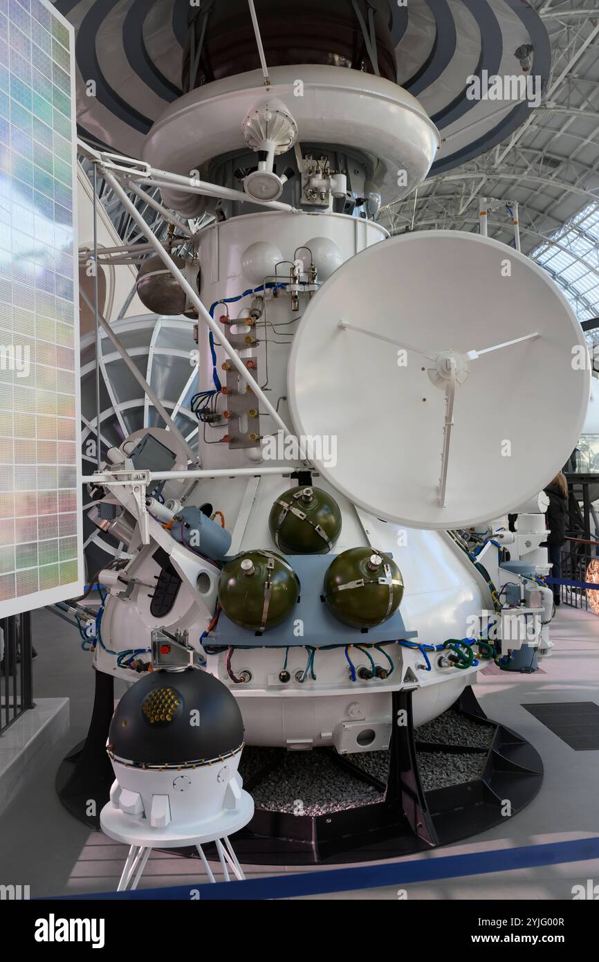 Life-size model of automatic interplanetary station Mars-3 landed on ...
