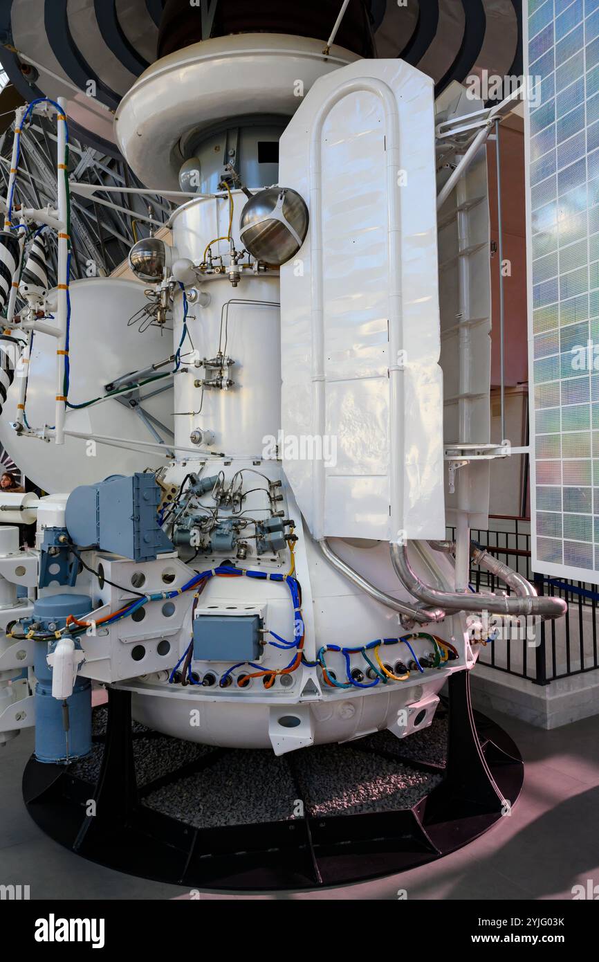 Life-size model of automatic interplanetary station Mars-3 landed on ...