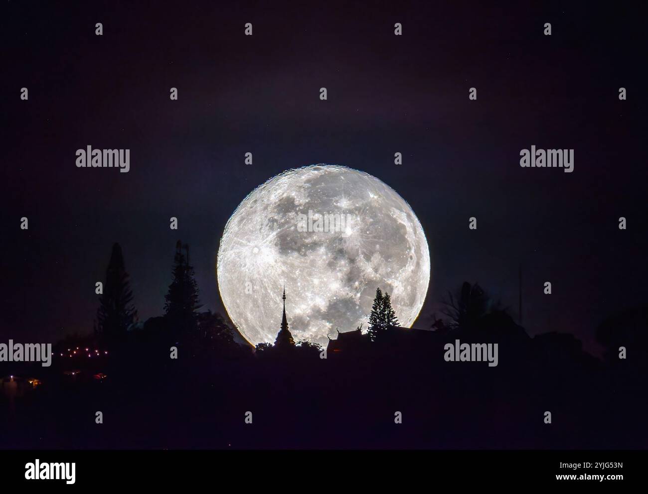 Chiang Mai, Thailand. November 15, 2024. The full moon known as 'Beaver ...