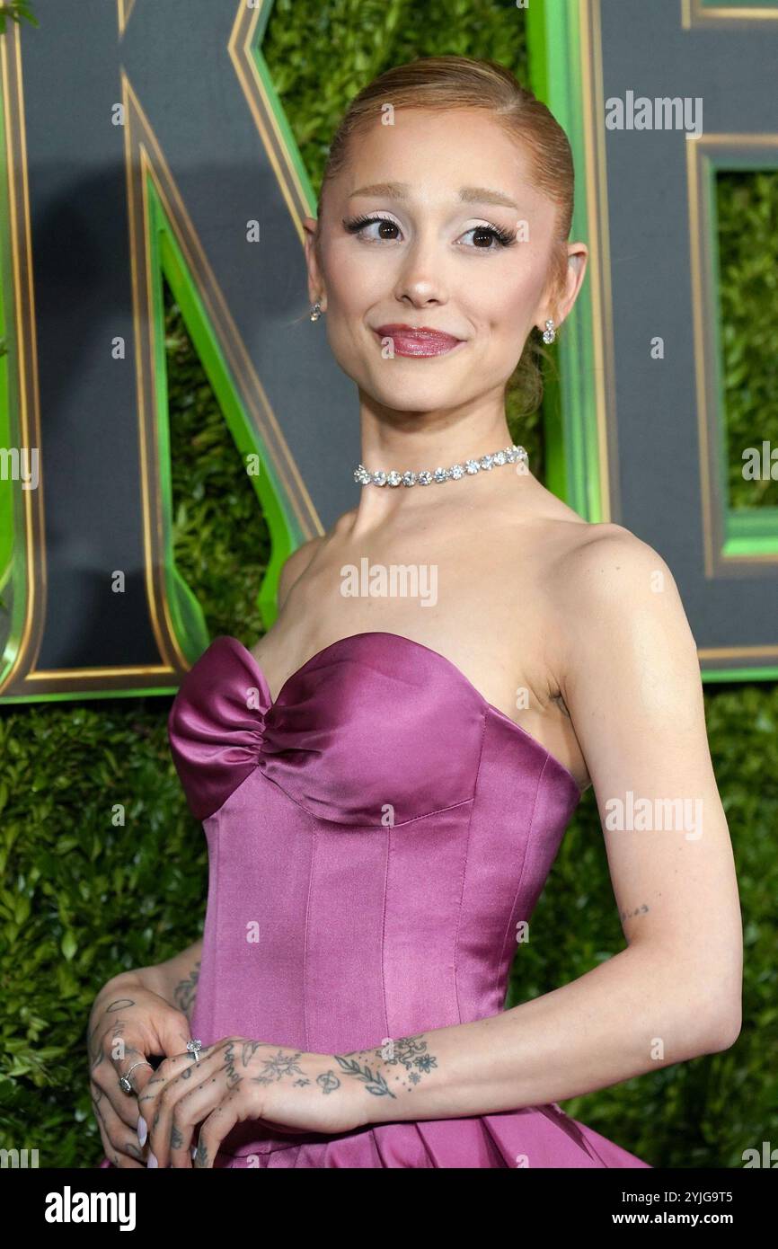 Ariana grande 2024 new york hi-res stock photography and images - Alamy
