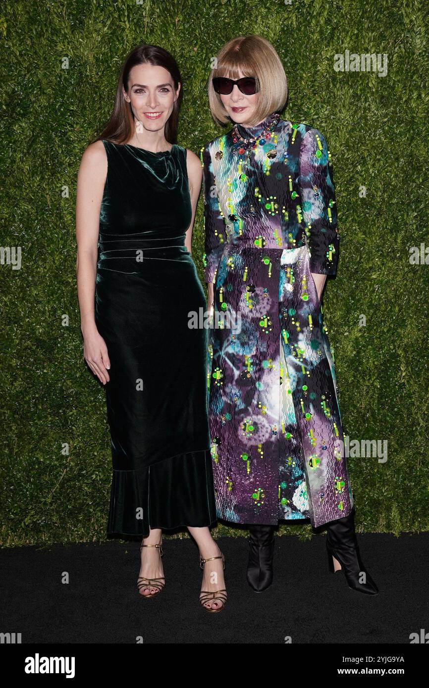 Ny. 14th Nov, 2024. Bee Shaffer, Anna Wintour at arrivals for WICKED ...