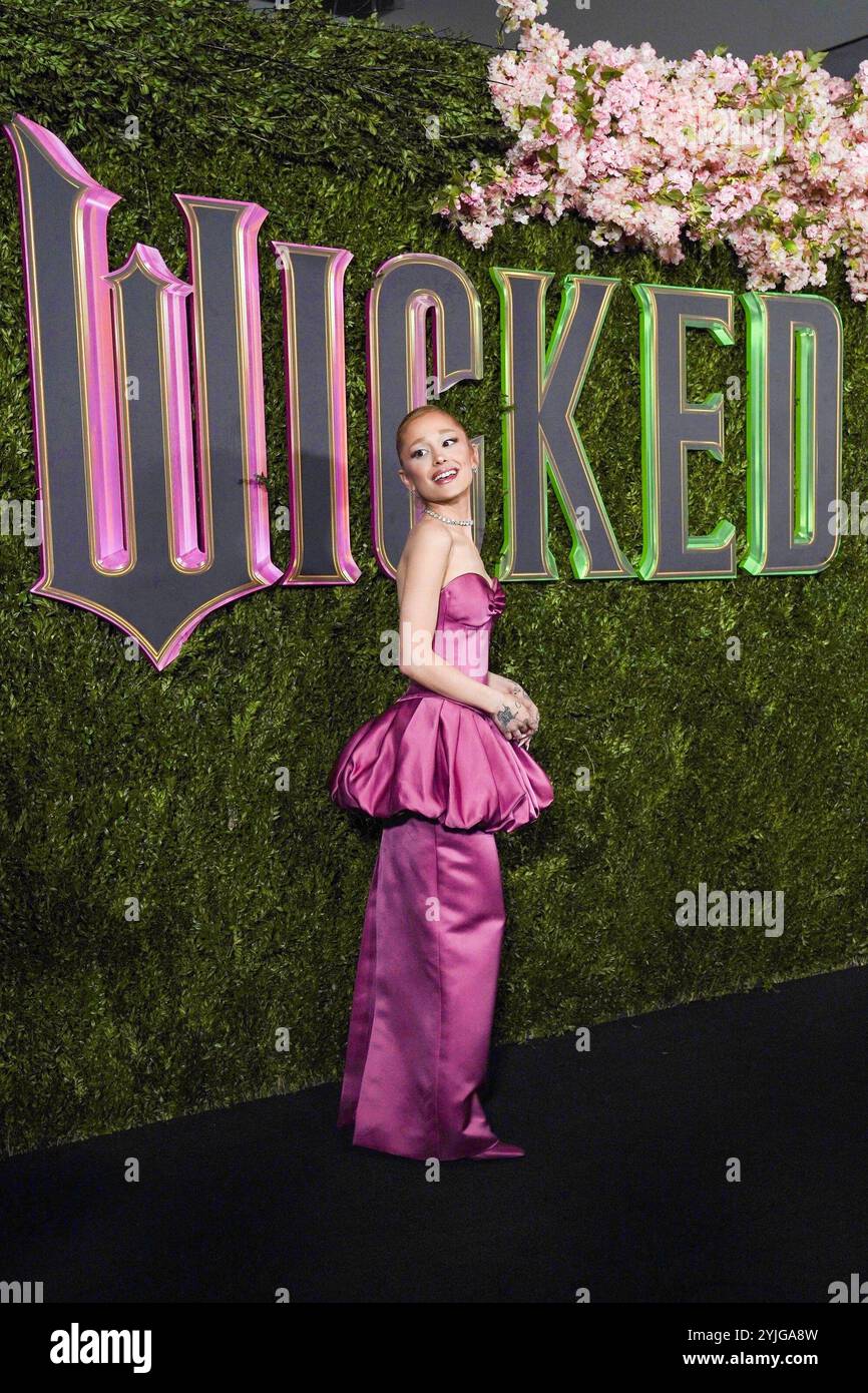 Ny. 14th Nov, 2024. Ariana Grande at arrivals for WICKED Premiere, MoMA ...