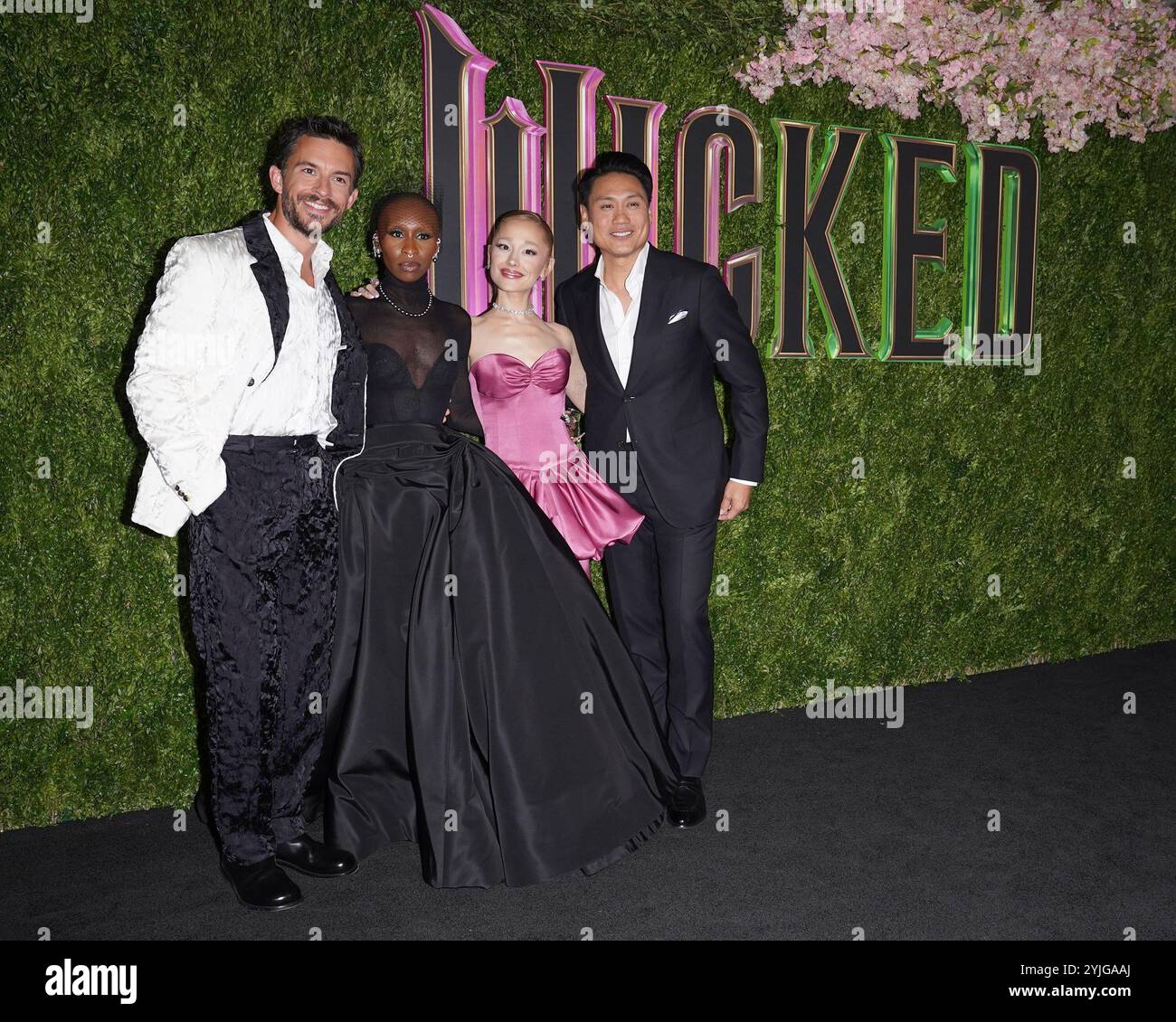 Ny. 14th Nov, 2024. Jonathan Bailey, Cynthia Erivo, Ariana Grande, Jon ...